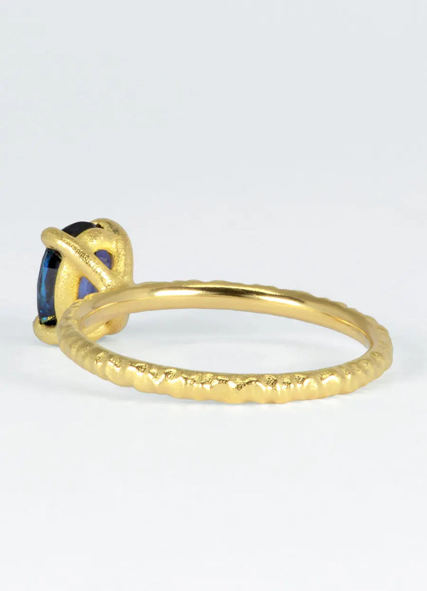 1.54ct Talon Set Sapphire Solitaire Ring – James Newman Jewellery